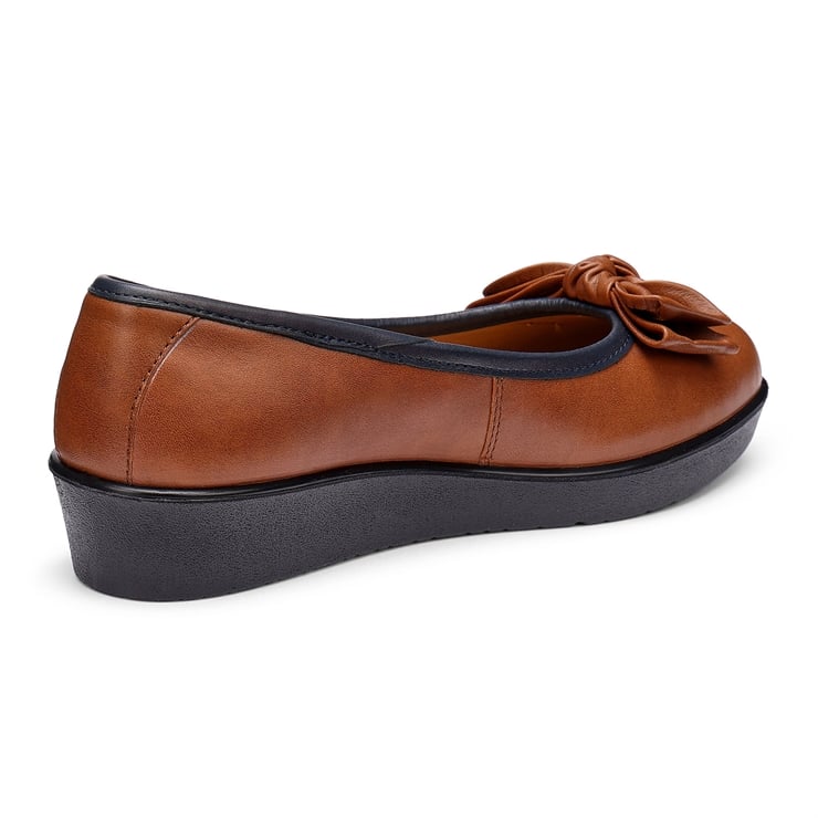 Rich Tan / Navy | Women's Cushioned Slip-On Pumps | Jade Shoes | Hotter UK