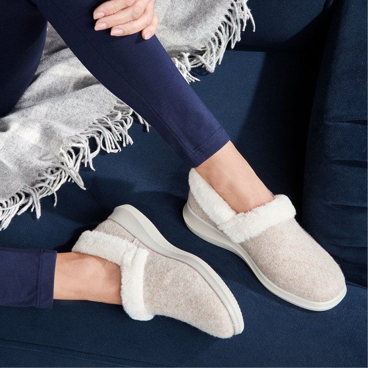 Oatmeal | Snug Slippers | Hotter UK